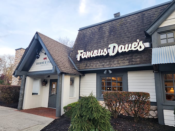Famous Dave's cottage-style building looks like the home your taste buds would build if they won the lottery.