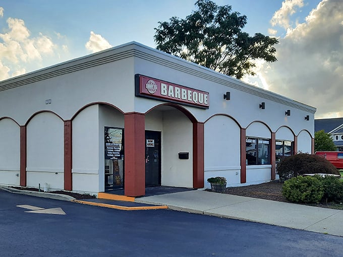 Jimmy G's white building with red trim is like a blank canvas – all the color comes on your plate.