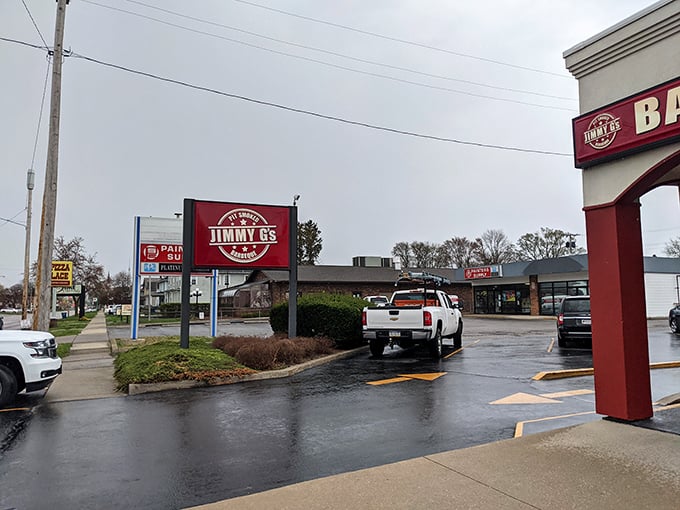 Even on a rainy day, that Jimmy G's sign shines like a beacon for barbecue lovers in Fremont.