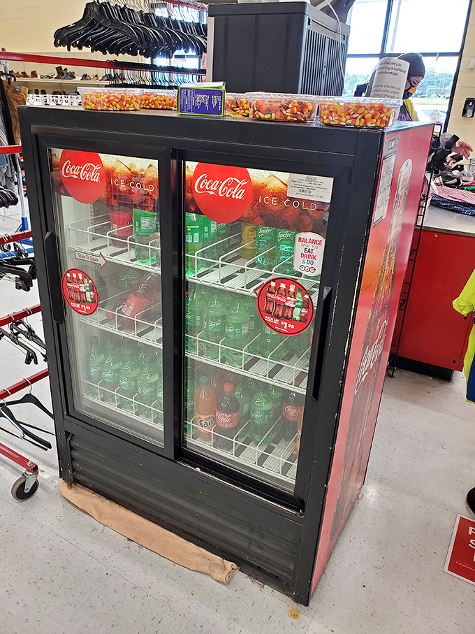 Even the beverages are secondhand here&mdash;just kidding, but that vintage Coca-Cola cooler sure looks refreshingly affordable.