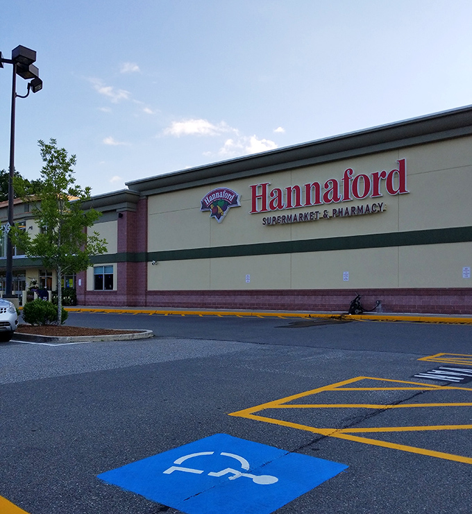 Even Exeter's Hannaford supermarket maintains a certain New England restraint, proving that even grocery shopping can have small-town character.