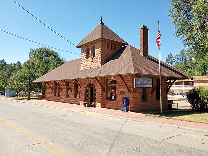 The Hot Springs Visitor Center welcomes travelers in sandstone splendor. This former train depot now sends visitors on journeys of discovery.