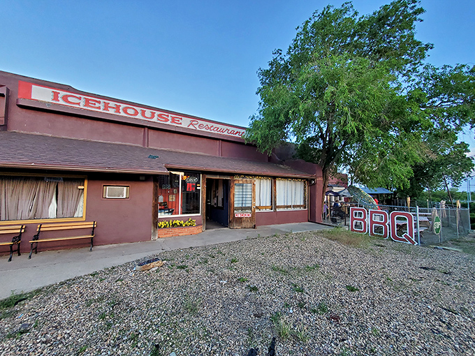 The Ice House Restaurant serves up comfort food with a side of nostalgia. BBQ that respects both your taste buds and your retirement account.