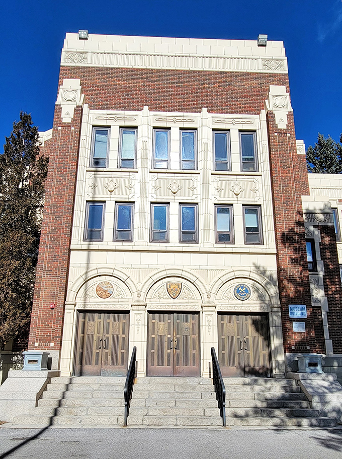 Brick and stone elegance that doesn't break the bank. Butte's historic architecture stands as a testament to its mining wealth while offering today's retirees affordable beauty.