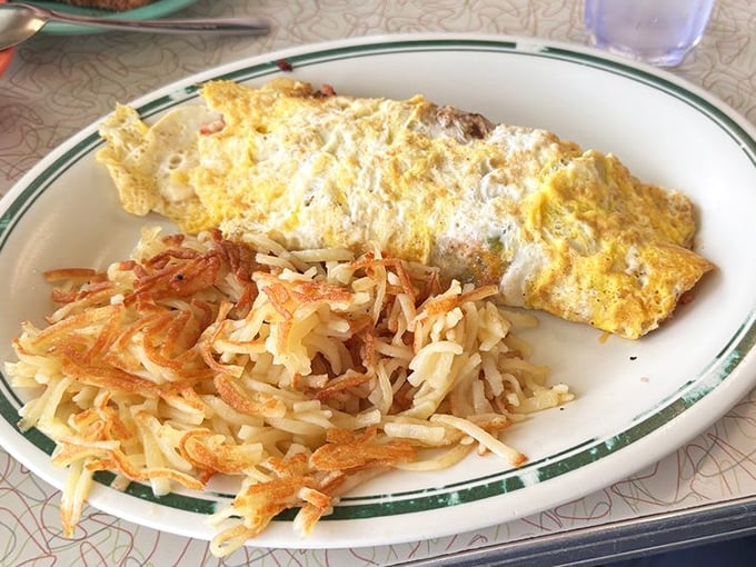 This omelet and hash browns duo has been making mornings better since before "brunch" became a social media hashtag.