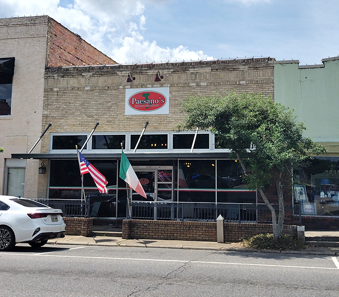 Paesano's brings a taste of Italy to northeastern Louisiana, where the American and Italian flags wave in harmony over authentic cuisine.