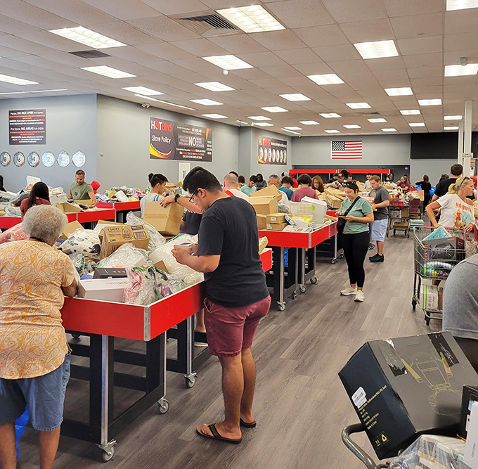The Hotbins experience in full swing&mdash;shoppers focused with the intensity of surgeons as they unearth potential treasures from the depths.