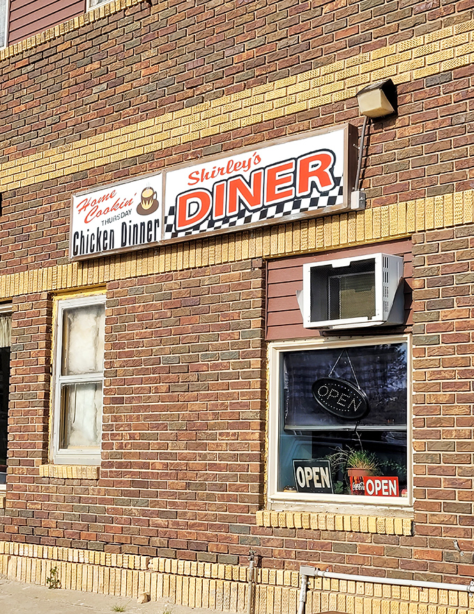 Shirley's Diner promises home cookin' and Thursday chicken dinners&mdash;the kind of place where recipes are guarded like family heirlooms.