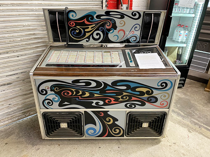 This isn't just a jukebox &ndash; it's a psychedelic time capsule ready to fill any room with both music and mesmerizing visual rhythm.