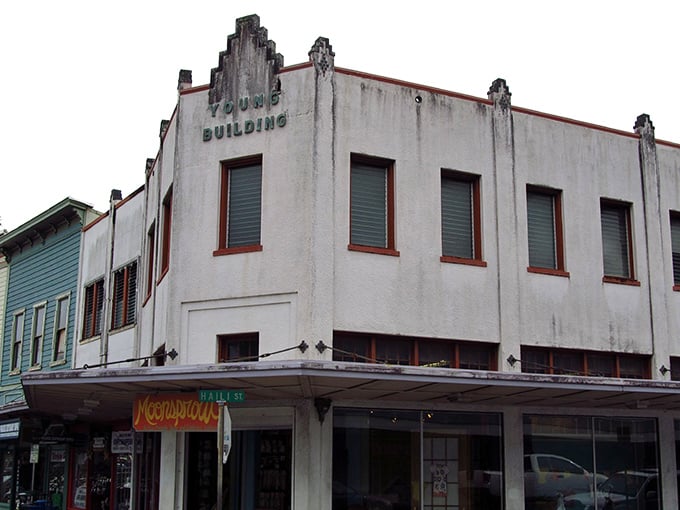 The historic S. Hata Building stands as a testament to Hilo's resilient spirit &ndash; architectural details that have weathered tsunamis and changing times.