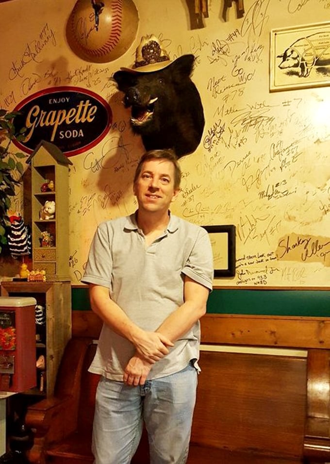 Where taxidermy meets Texas tradition&mdash;this corner of Baker's Ribs feels like the barbecue joint your coolest uncle would take you to after promising "the best meal of your life."