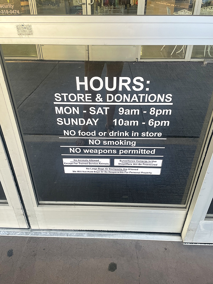 Store hours that accommodate even the busiest treasure seekers. Early birds and night owls alike can hunt for secondhand gold.