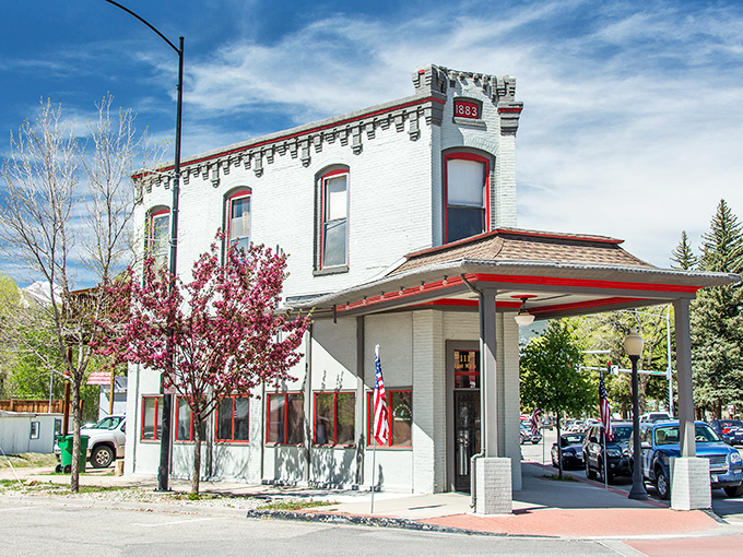 This white building with red trim serves as Buena Vista's welcoming committee, a chamber of commerce that looks like it belongs in a Norman Rockwell painting.