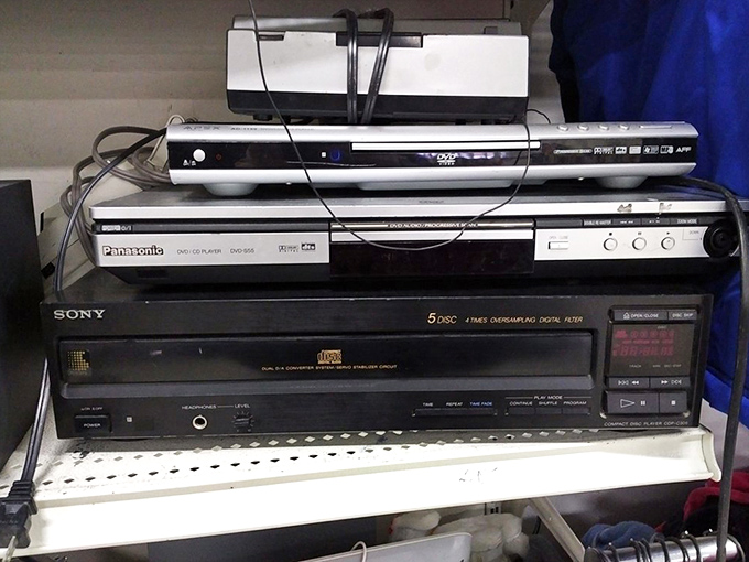 Technology time capsules! These DVD players and stereo components remind us how quickly yesterday's must-haves become today's bargains.