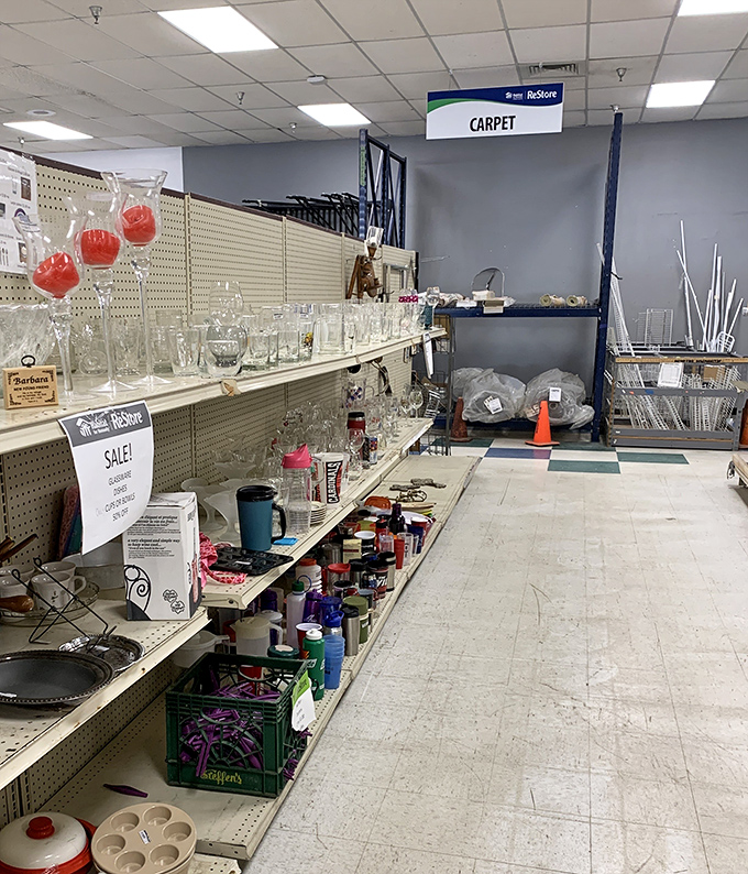 Glassware galore for aspiring entertainers. From everyday tumblers to special occasion stemware, your beverage vessels await.