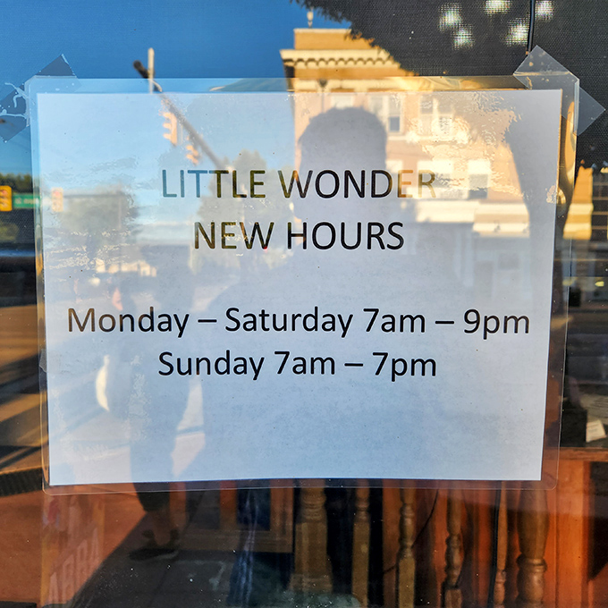Early birds get the pancakes: 7am opening times ensure farmers, travelers, and breakfast enthusiasts never start their day hungry.