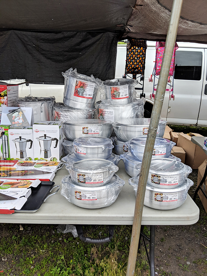 Kitchen essentials that would make any home cook's heart skip a beat. These aluminum pots could handle everything from Sunday sauce to weeknight stir-fry.