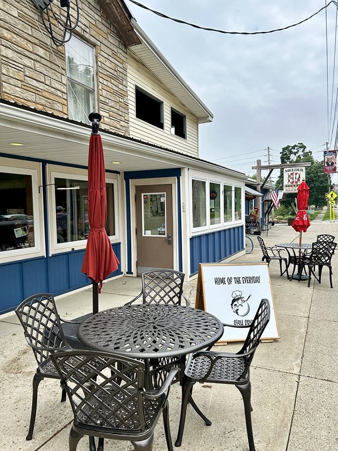 "Home of the Everyday Good Food" says the sidewalk sign&mdash;the kind of honest advertising Madison Avenue could learn something from.
