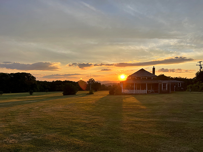 Sunset in Sugar Hill doesn't just end the day&mdash;it throws a farewell party with colors that make you wonder why you ever thought city lights were impressive.