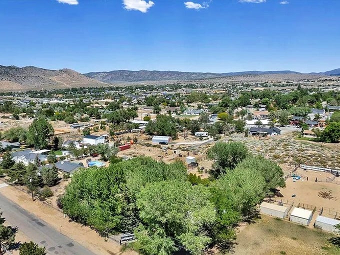 From above, Minden looks like someone carefully planned a town instead of just letting it happen randomly.