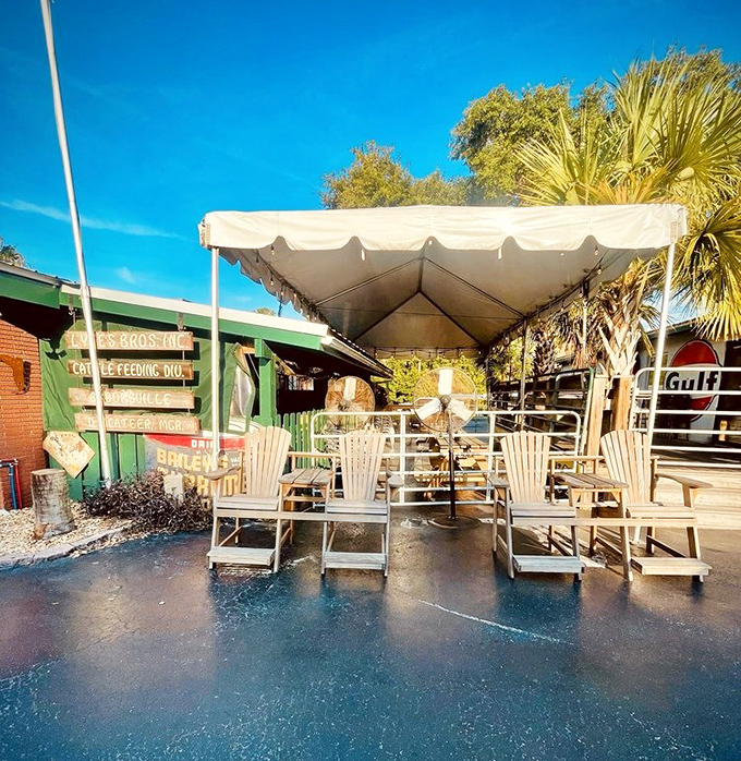 Rocking chairs under a canopy with palm trees swaying nearby&mdash;because the only thing better than Florida Cracker Kitchen's food is savoring it in proper Florida style.