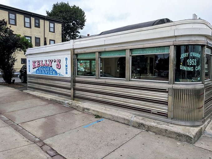 The exterior view that's launched a thousand breakfast runs. Kelly's stainless steel fa&ccedil;ade has been reflecting Somerville mornings since before Instagram made food famous.