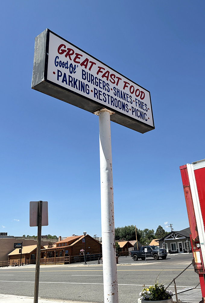 A sign that gets straight to the point. No false advertising here&mdash;just the honest promise of "Good Ol' Burgers" against that big Utah sky.