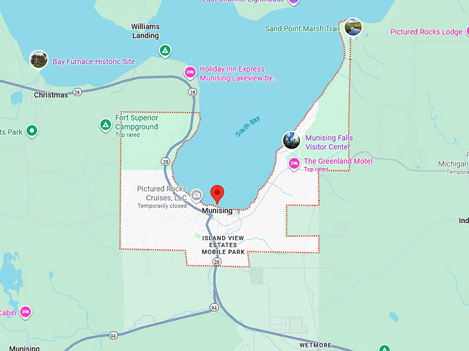 16. munising map