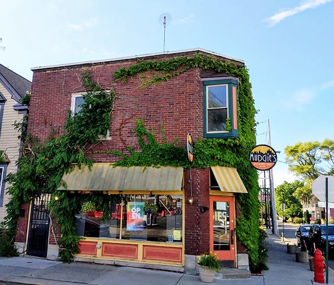 Mudgie's ivy-covered brick exterior looks like Mother Nature's trying to keep this sandwich paradise all to herself!