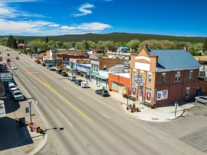 Panguitch's Main Street looks like a movie set where John Wayne might stroll by at any moment. Those brick buildings have stories to tell!