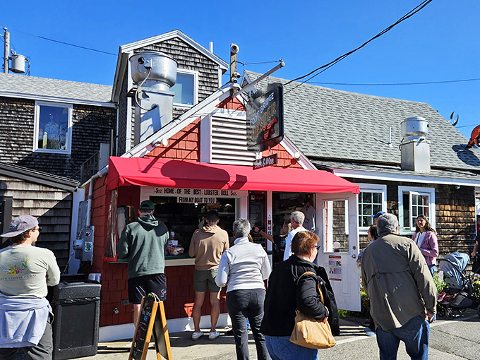 Locals and tourists line up at this tiny window of deliciousness. Worth the wait? Every single minute!
