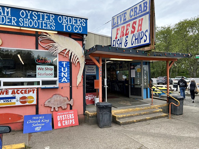 Where "Live Crab" signs aren't just decoration—they're a promise. That salmon was probably swimming this morning!