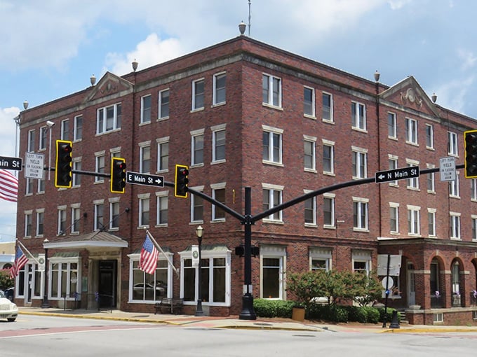 The historic Windsor Hotel anchors downtown Swainsboro, its sturdy brick fa&ccedil;ade promising both history and hospitality on every corner.