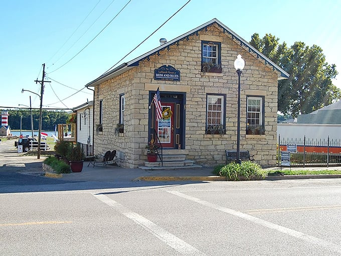 This limestone beauty has stories to tell. Grafton's historic buildings showcase the town's quarrying heritage while standing strong against decades of Mississippi River floods.