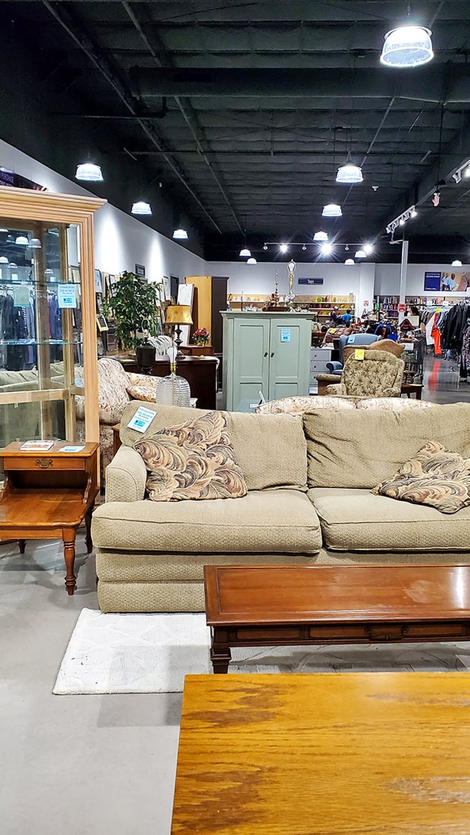 Where furniture finds its second act &ndash; sofas with stories to tell await their next chapter in ReUzit's expansive showroom.