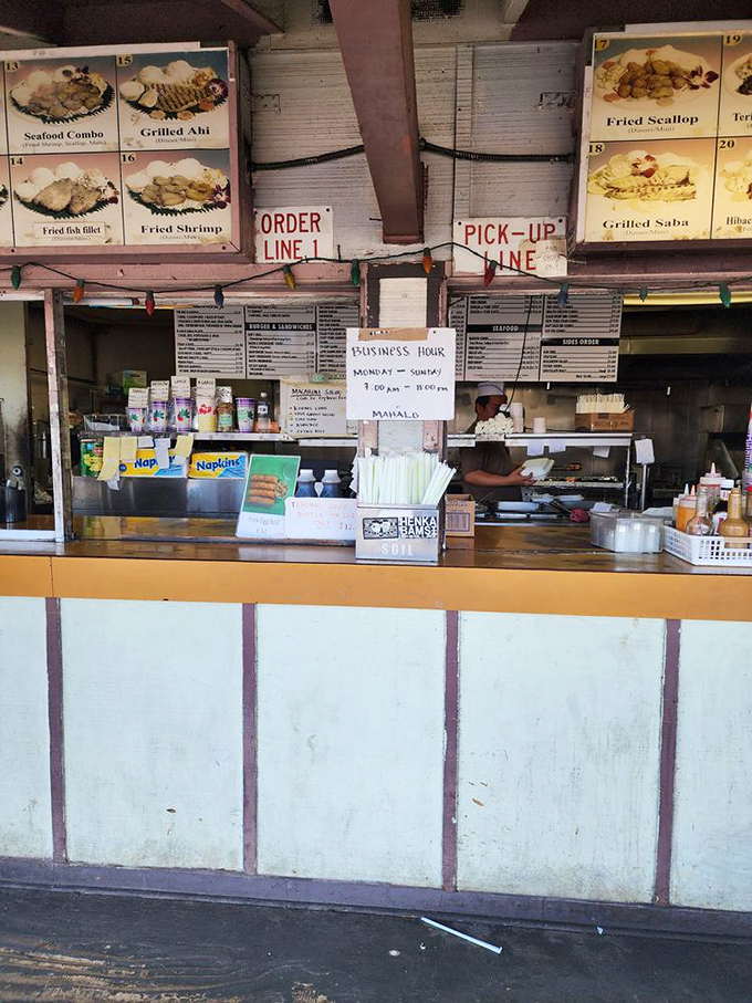 Order here, pick up there &ndash; the straightforward system that's worked flawlessly for decades. No apps, no QR codes, just good old-fashioned human interaction.