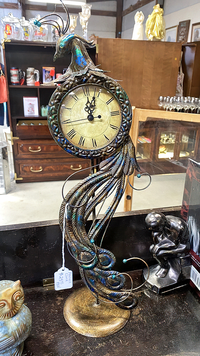 Time flies when you're treasure hunting, but this magnificent peacock clock ensures you'll do it in style. Gatsby himself would approve.