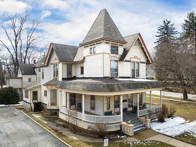 This Victorian beauty with its distinctive turret and wraparound porch isn't just photogenic&mdash;it's the architectural equivalent of comfort food for the soul.