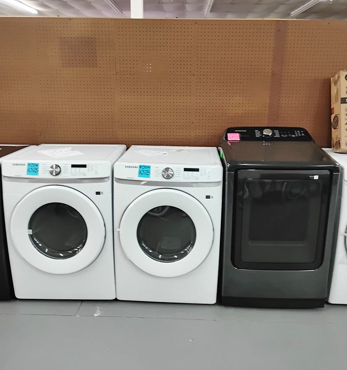 Where clean meets affordable! These gleaming washers and dryers await their forever homes, promising years of laundry-day reliability.