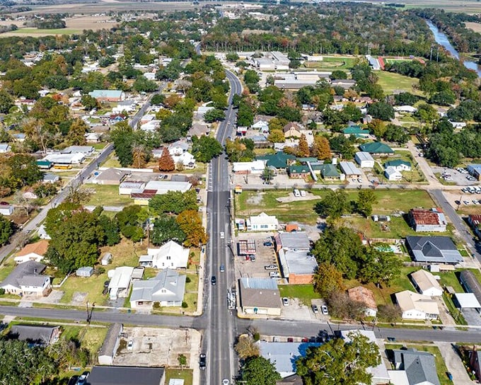 From above, St. Martinville reveals its perfect small-town layout, where everything you need is just a leisurely stroll away.