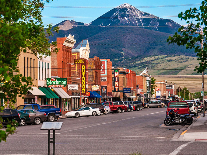 Those aren't just mountains in the background&mdash;they're nature's way of showing off while Livingston goes about its charming business.