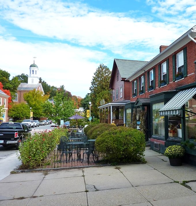 Main Street charm that Norman Rockwell would approve of. Classic brick buildings, white church steeple, and sidewalk caf&eacute;s create Peterborough's timeless appeal.