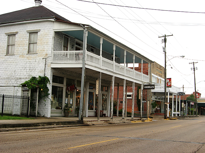 Classic Louisiana architecture on full display with these historic buildings featuring traditional galleries and balconies&mdash;Southern charm that's stood the test of time.