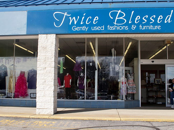 The welcoming fa&ccedil;ade invites treasure hunters with its elegant script signage and window displays showcasing fashion finds awaiting discovery.