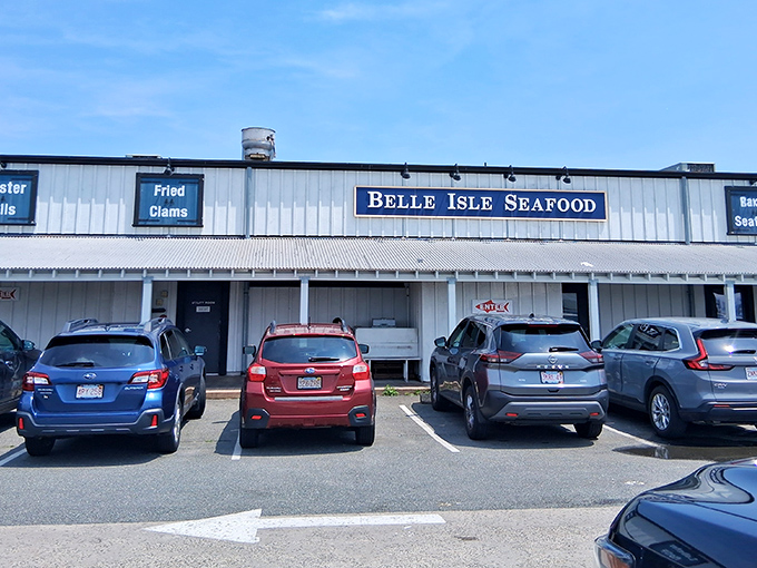 Belle Isle Seafood doesn't need fancy frills. The sign says it all: serious seafood awaits inside this unassuming treasure.