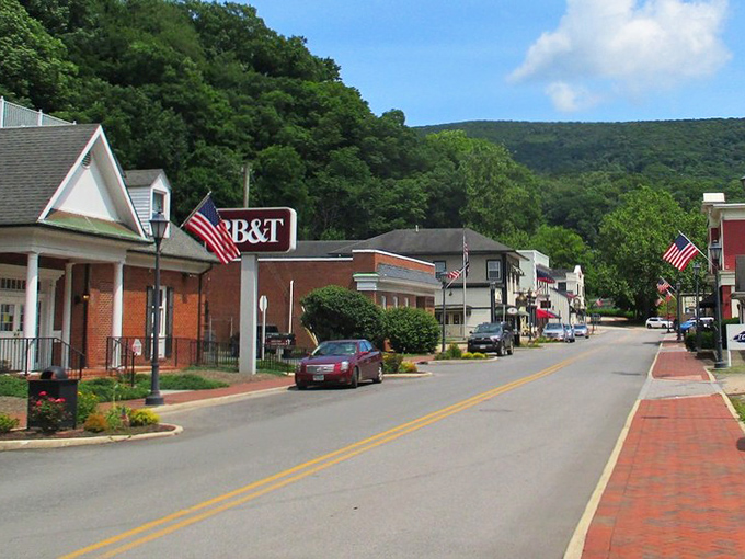 Hot Springs' charming main street could be a movie set for "Quaint American Town," complete with flags and mountain views.