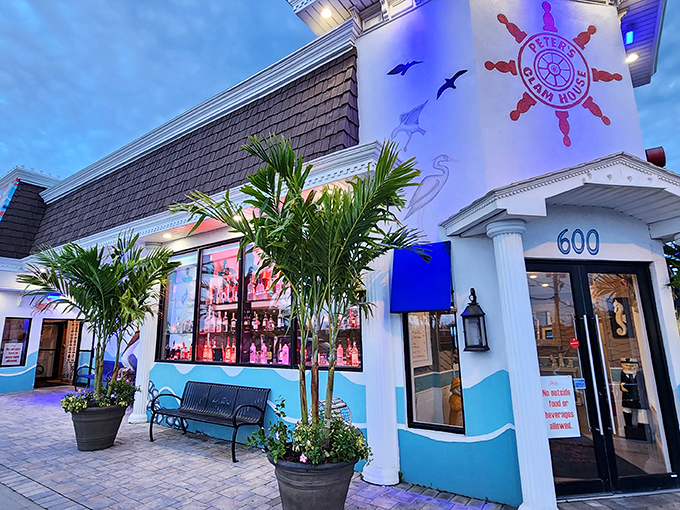 Those palm trees and blue awnings create the perfect tropical vibe for serious seafood indulgence.