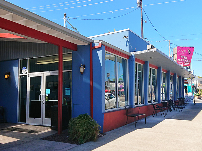 This patriotic blue and red building isn't just eye-catching—it's a beacon for seafood lovers seeking the real deal.
