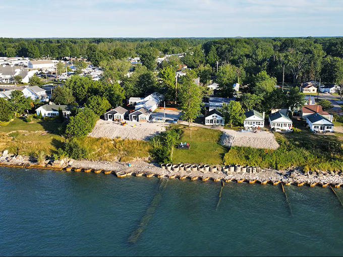 Those cozy lakefront homes know the secret: the best views don't require a Hollywood budget.