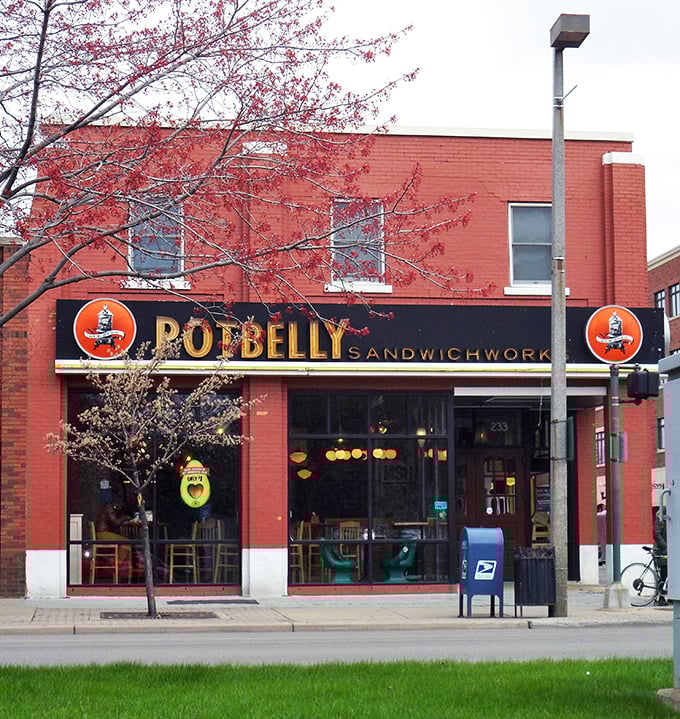 Where sandwich magic happens! Potbelly's East Lansing location serves up toasty perfection that puts dining halls to shame.